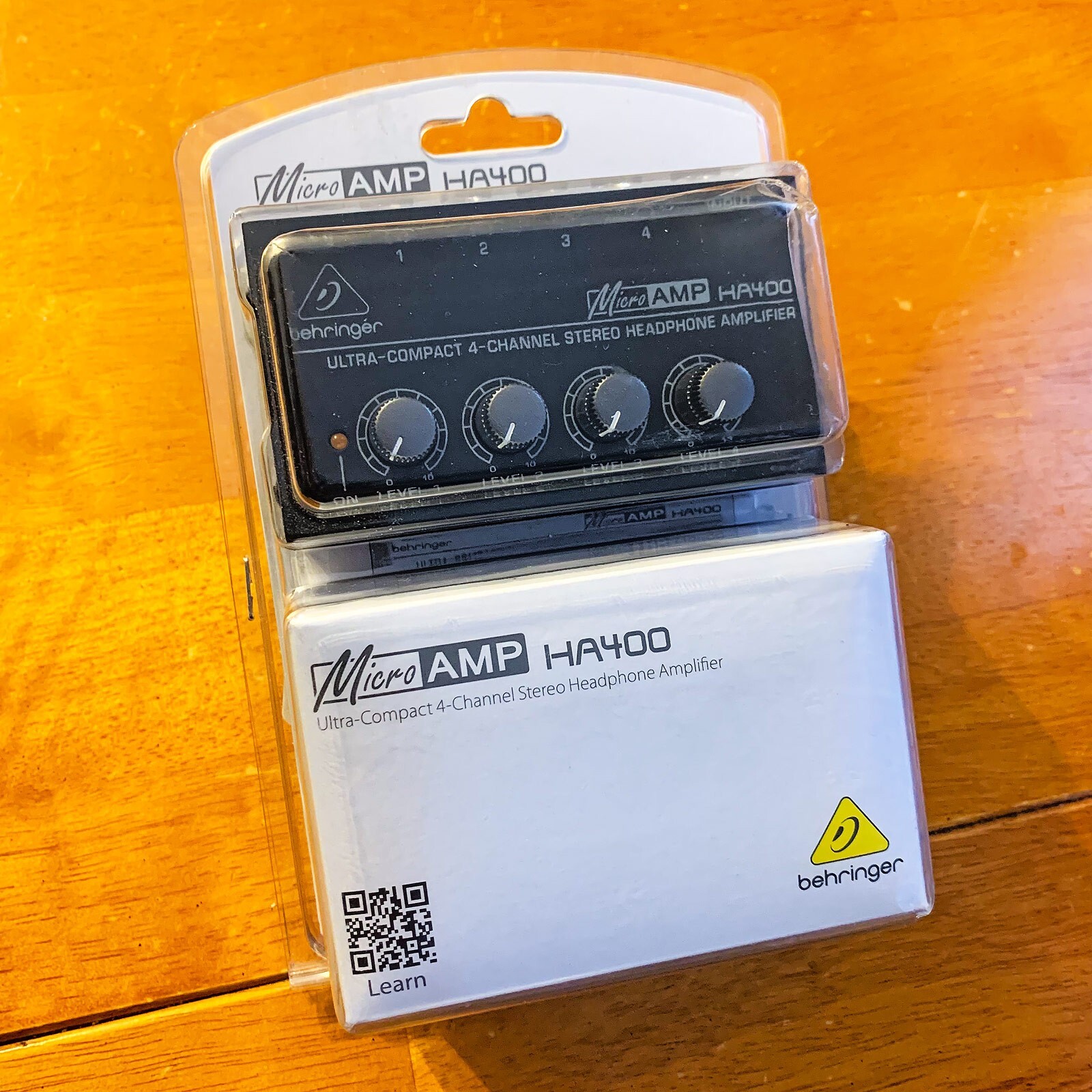 Behringer Microamp HA400 4-Channel Stereo Headphone Amplifier for sale ...