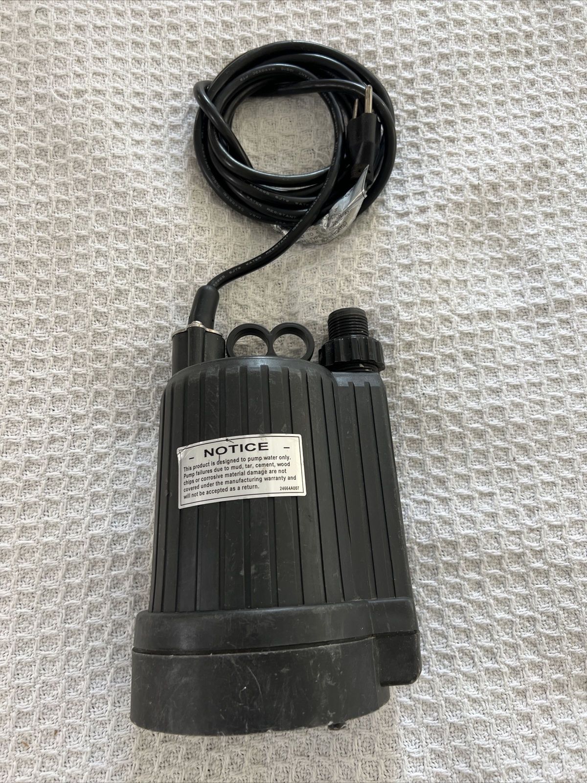 WaterAce /Water Ace Portable Submersible 1/6 Hp ,utility pump. 1500 GPH ...