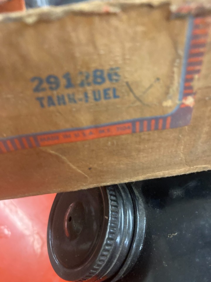 Briggs and Stratton 291286 Fuel Tank Assembly For Model N And NP ...