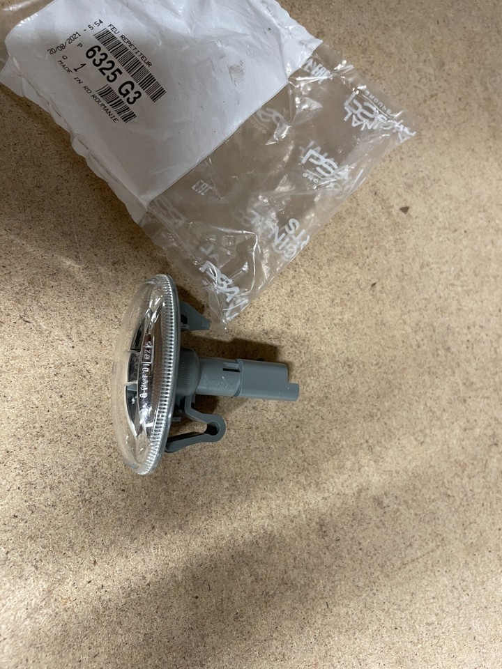 GENUINE SIDE INDICATOR LAMP CITROEN C1 C2 PEUGEOT 107 108 206 301 6325 ...
