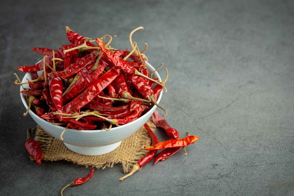 KASHMIRI GROUND CHILLI POWDER/whole/ Flakes,crushed High Quality Free ...