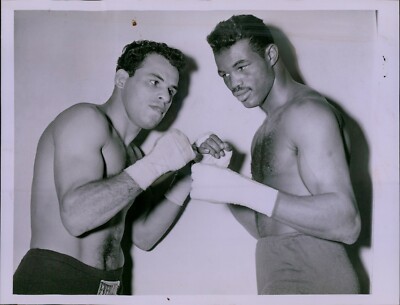 LG843 1958 Original Photo RALPH DUPAS GARNET SUGAR HART Boxing Fighters Faceoff | eBay