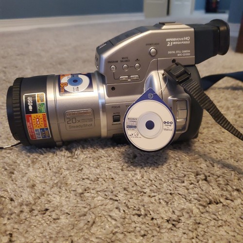 Sony Mavica MVC-CD1000 2.1MP Mini-Disc Digital Camera (Read Description ...