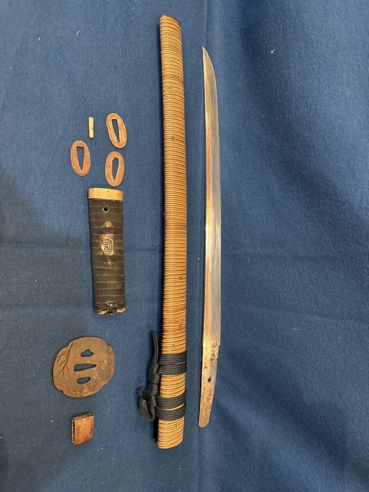 Japanese Sword Antique Wakizashi (Certificate included; Early Edo; c ...