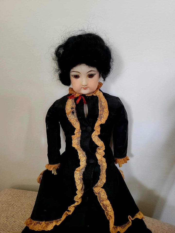Antique French Fashion FG Gaultier Bisque Head Doll Brown Eyes ...