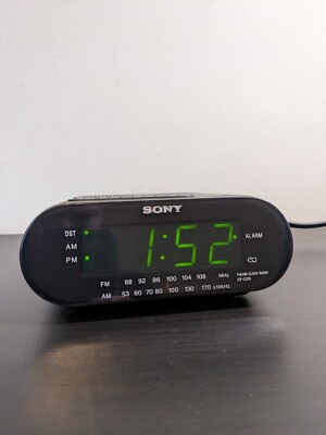 Sony Dream Machine ICF-C218 Black AM/FM Digital Alarm Clock Radio ...