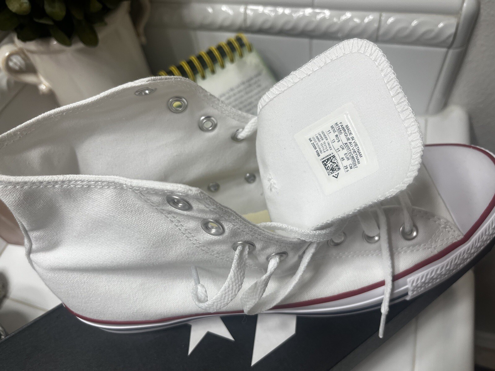Size 11 - Converse Chuck Taylor All Star Canvas High Top White for sale ...