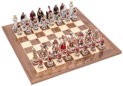 Hand Painted Pisa and Venice Chessmen Felted Bottoms & Master Chess ...