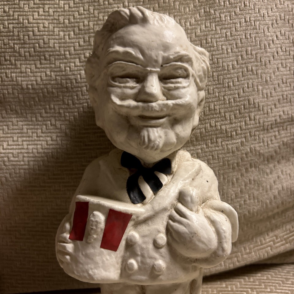 1977 KFC Colonel Sanders figure Toy bank restaurant Kentucky Fried ...