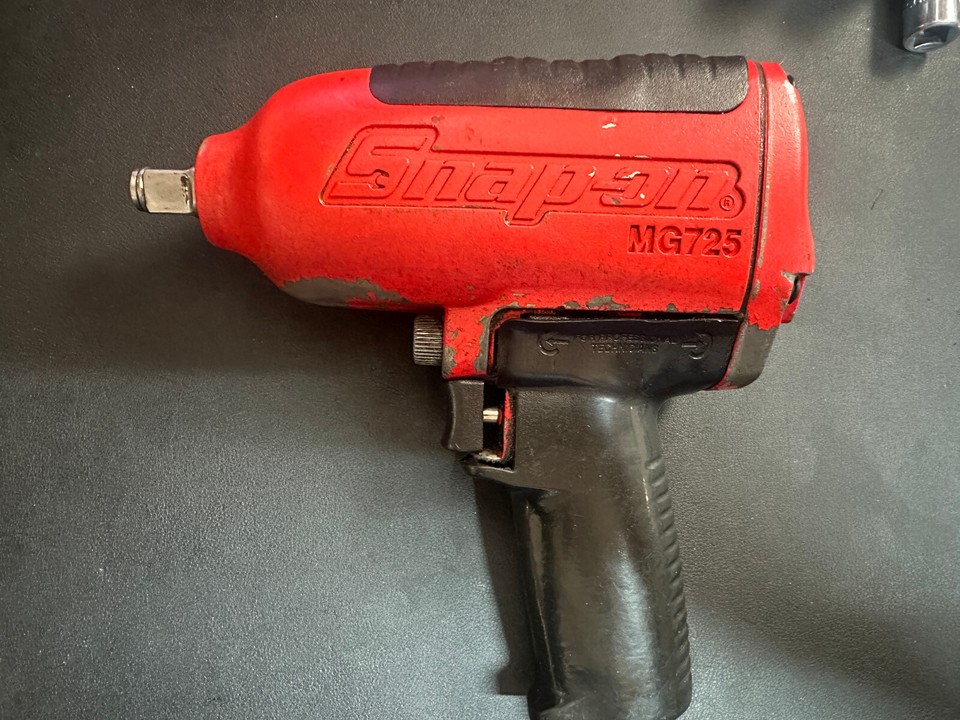 SNAP ON MG725 1/2" Drive Heavy-Duty Air Impact Wrench Magnesium Housing ...