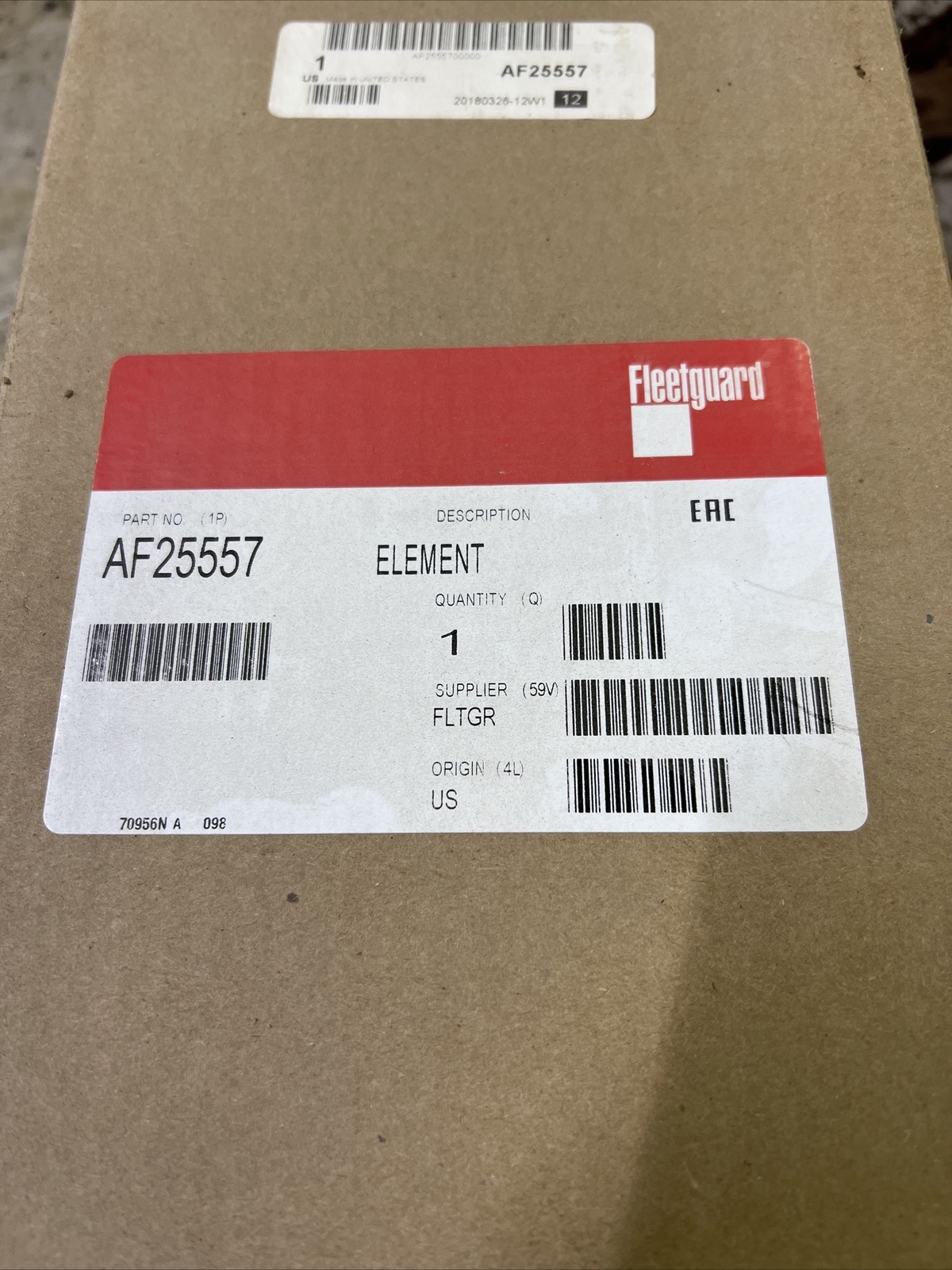 FLEETGUARD AF25557 - Air filter cross reference