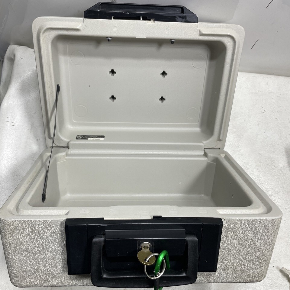 Sentry 1150 Safe Portable [ 1550F 30 Mins UL ] Home Office Lock Box ...