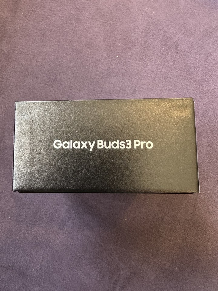 White Samsung Galaxy Buds3 Pro SM-R630 True Wireless Bluetooth Earbuds ...