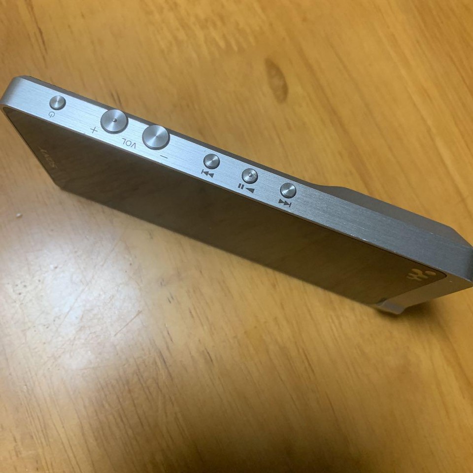 Sony NW-ZX1 128GB Hi-Res Walkman Silver High Resolution Portable MP3 ...