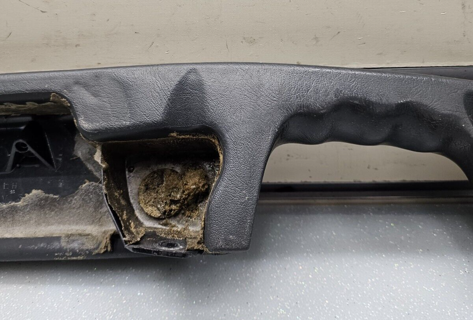 98-04 BLAZER S10 JIMMY SONOMA Door Panel Arm Rest Pull Handle Driver ...