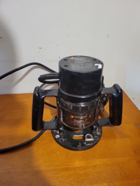 Black and Decker 1 HP Basic Router 7604 Electric for sale online | eBay