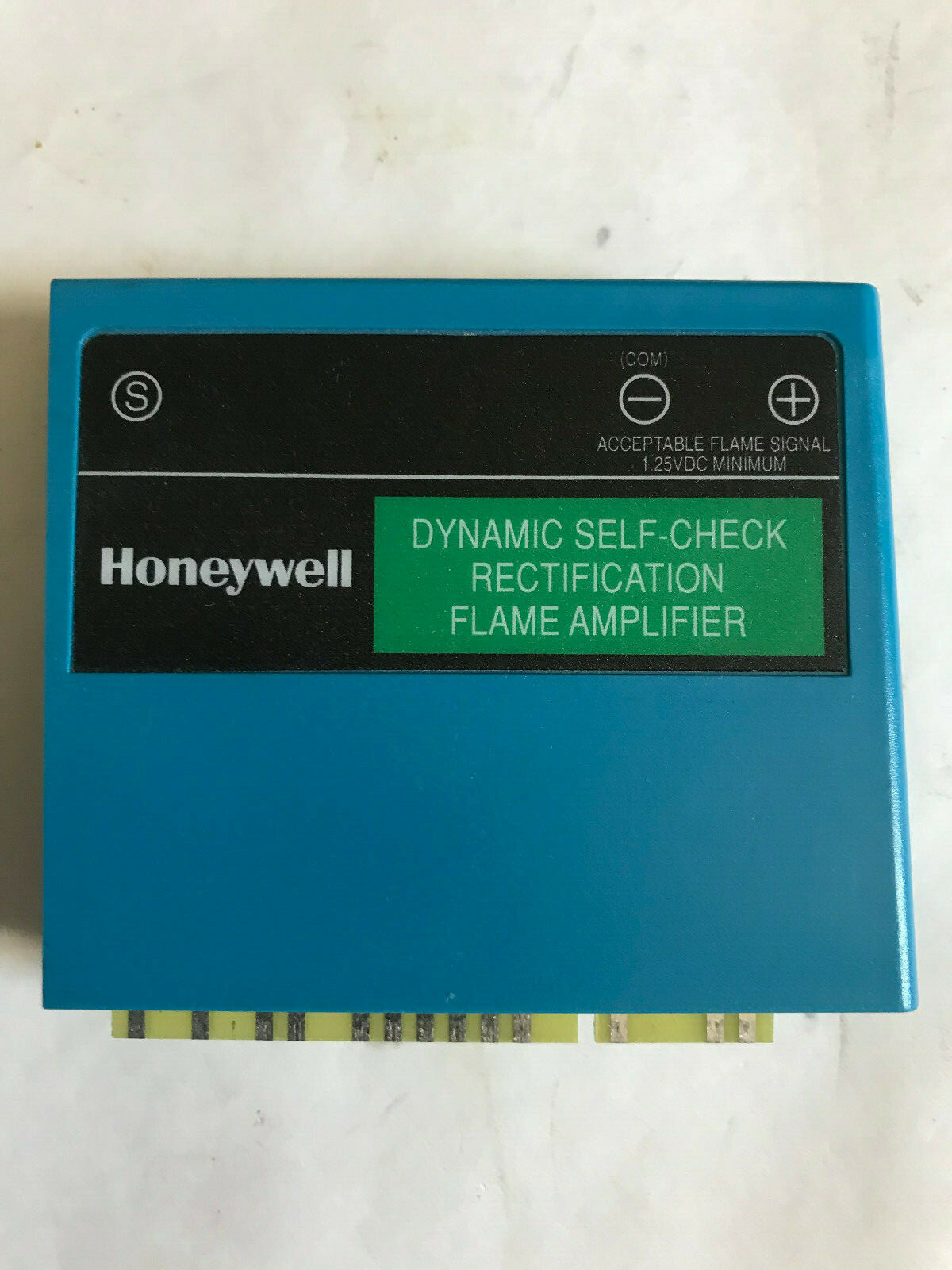 HONEYWELL R7847C1005 dynamic SELF-CHECK RECTIFICATION FLAME AMPLIFIER ...