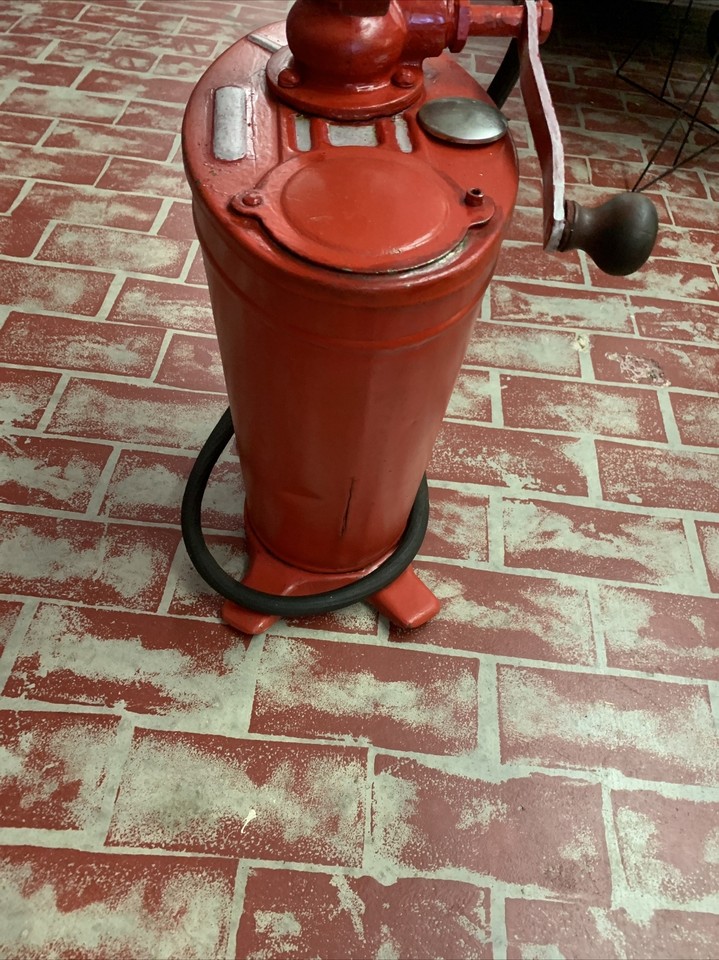 Vintage Mobillube Mobil Oil Aro Gas Station Gear Oil Pump Mancave ...