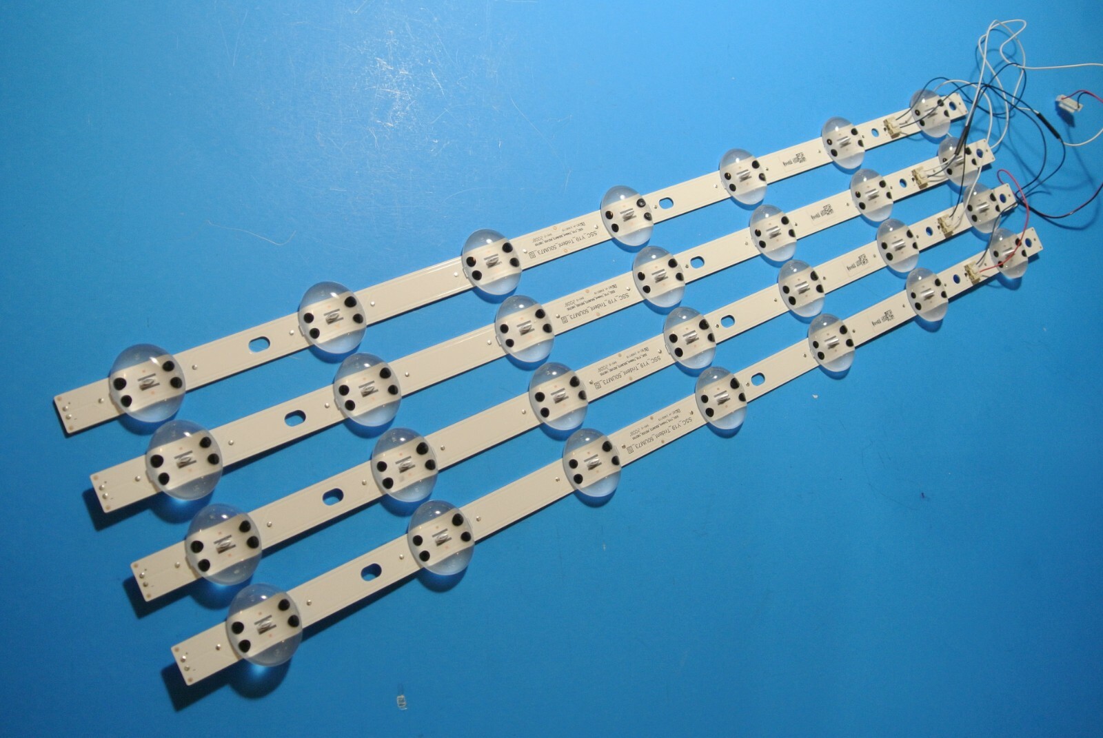 LG 50UN6950ZUF 50UN7300AUD LED Backlight Strip Set (4) SSC_Y19_Trident ...