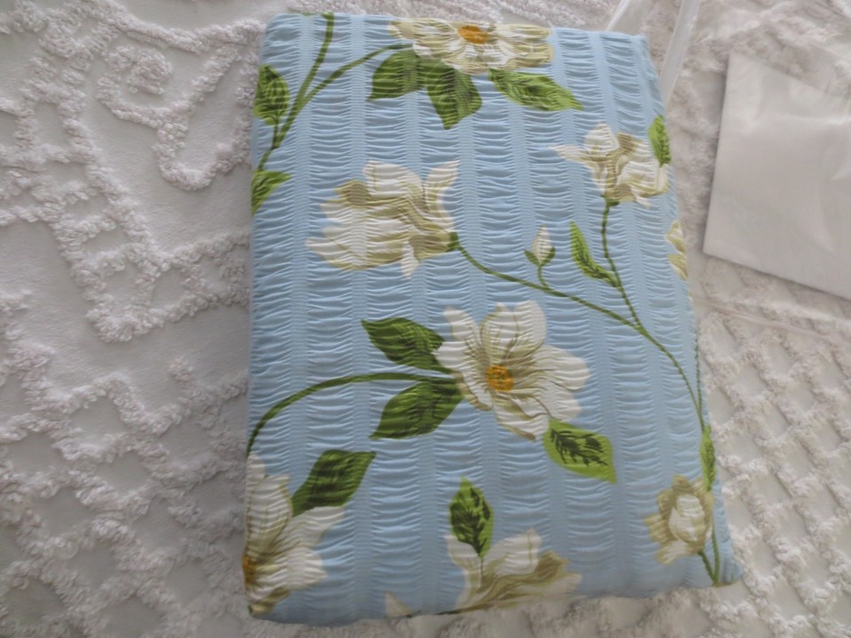 NOS Ashley Cooper CLASSIC BLUE fLORAL SEERSUCKER Full BEDSPREAD - 96" x ...