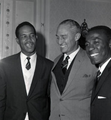 Cricket West Indies Gary Sobers And Conrad Hunt After The Presentation ...