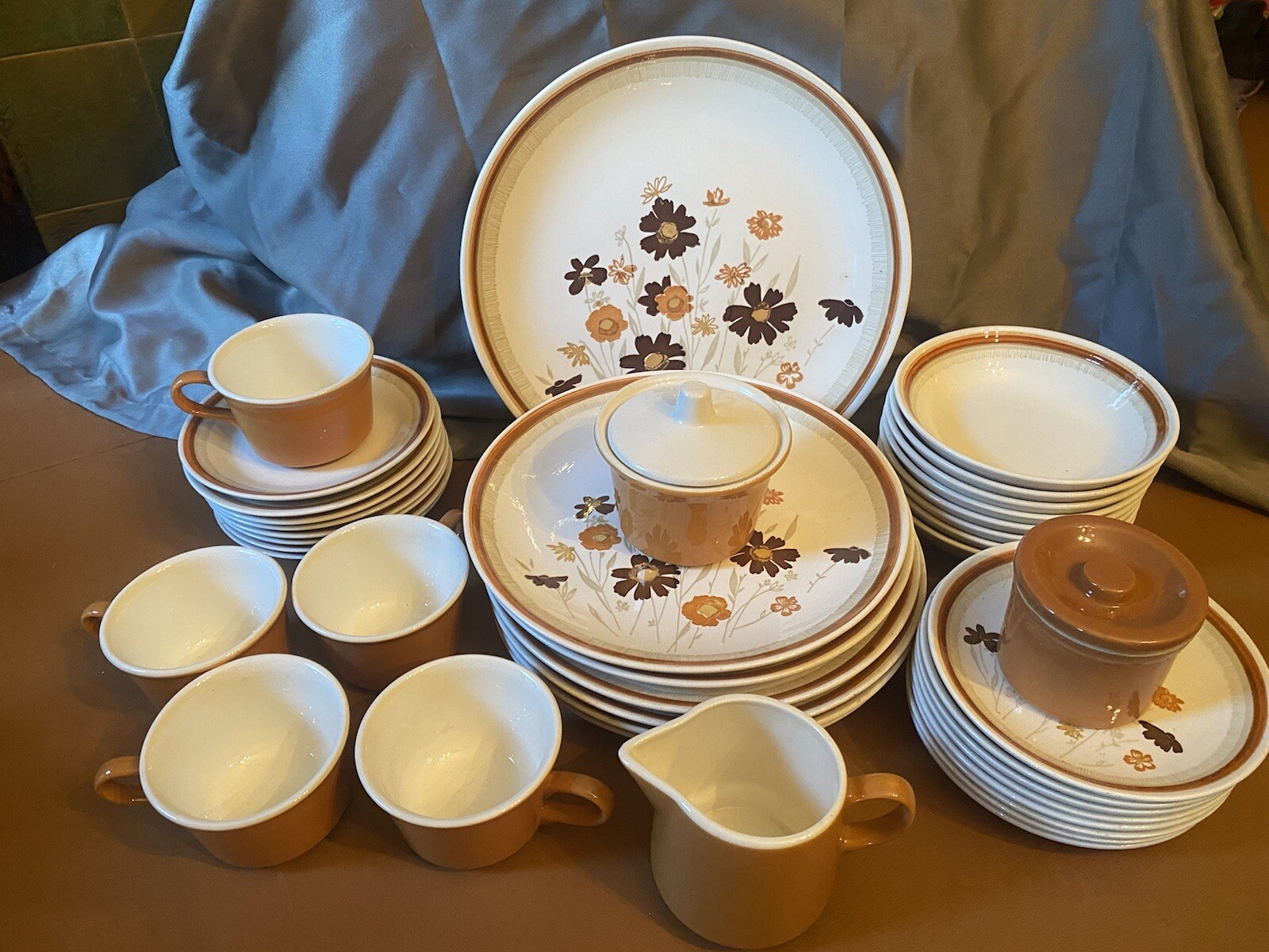 Royal China Sunshine Cavalier Ironstone Dinnerware 41 Pieces Set Serves ...