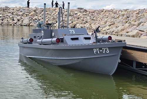 WW-2 1/5 SCALE 16' LONG HIGGINS PT BOAT 2 PASSENGER PT-73 McHale's NAVY ...