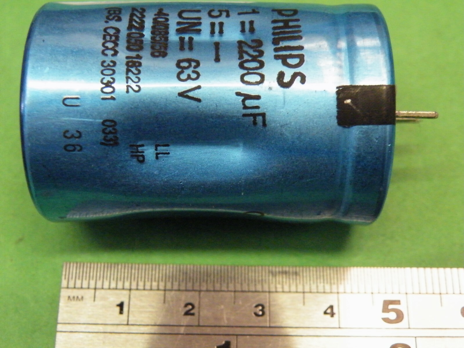 Can Electrolytic Capacitor Philips 2200uF 63v Hi Quality 2222 050 18222 ...