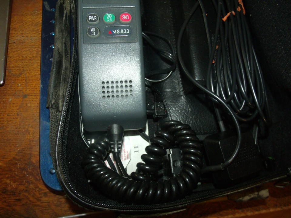 Vintage 90s Motorola America Series MS 833 Mobile Car Cell Brick Phone ...