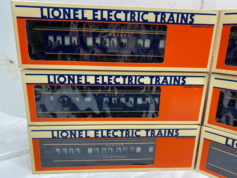 Lionel 6-8610 Wabash Fallen Flags 4-6-2 steam engine & 6-car passenger ...