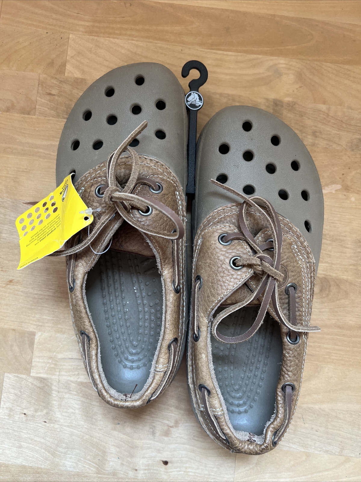NEW Crocs Islander Pitcrew Men’s Sz 7 Boat Shoes Sand Brown Leather Top ...