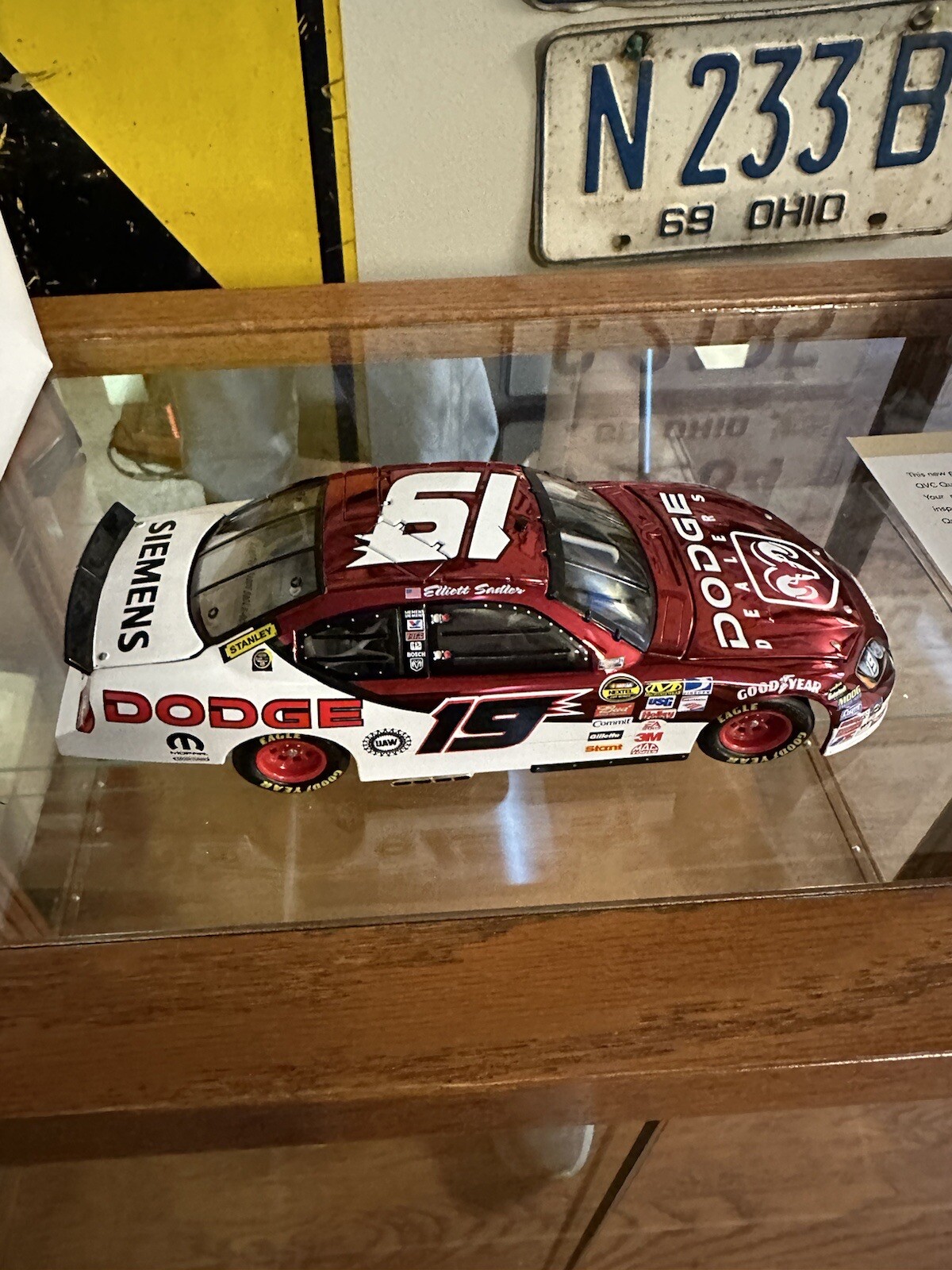 Motorsports Authentic 1/24 Elliott Sadler #19 Dodge Dealers 2007 ...