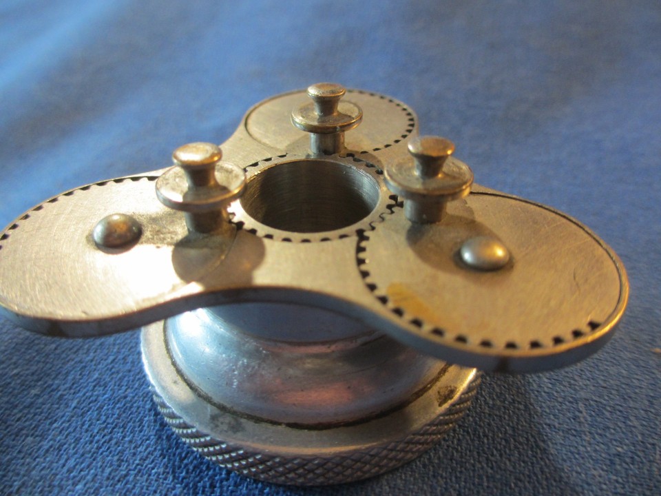 Watchmaker Estate Vintage Quality Spring Loaded Watch Movement Holder ...