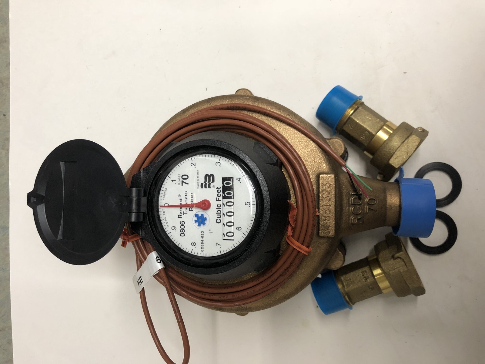 Badger 1" M70 New Meter RTR Register In Cubic Feet. With Couplings And Gaskets | eBay