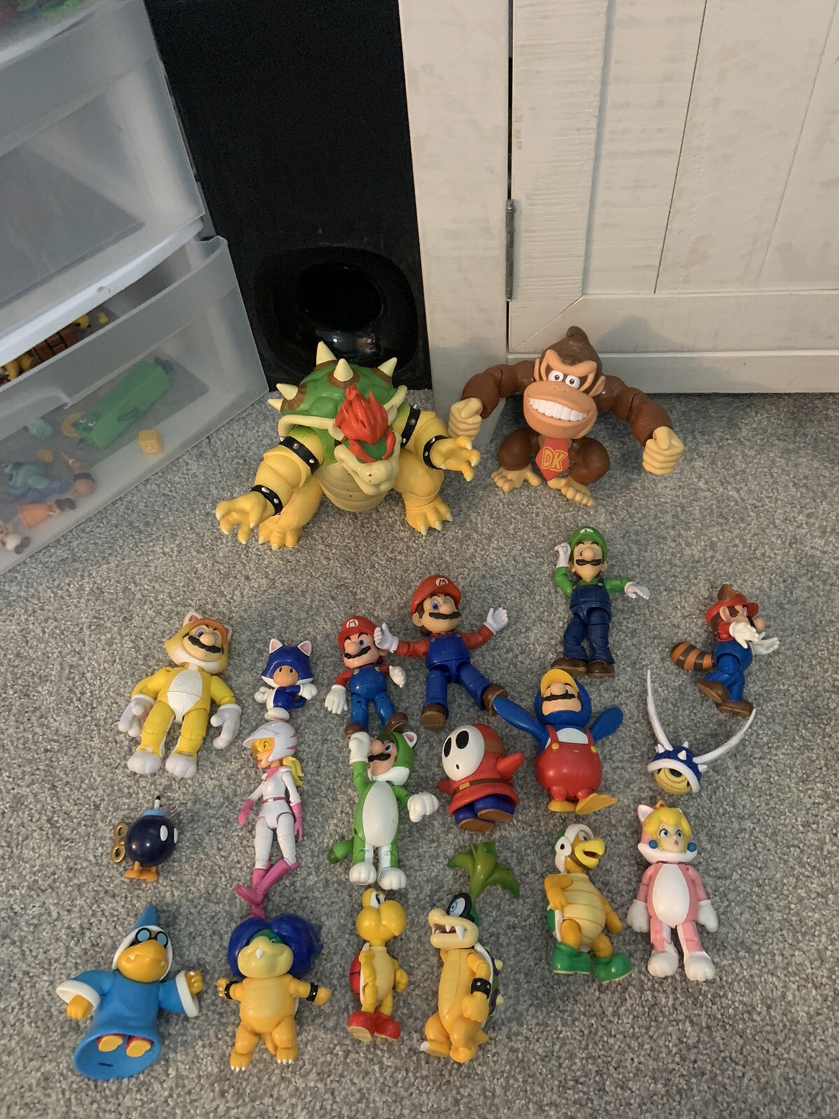 Super Mario Bros Action Figure set. (Donkey Kong, Bowser, Dry Bones ...