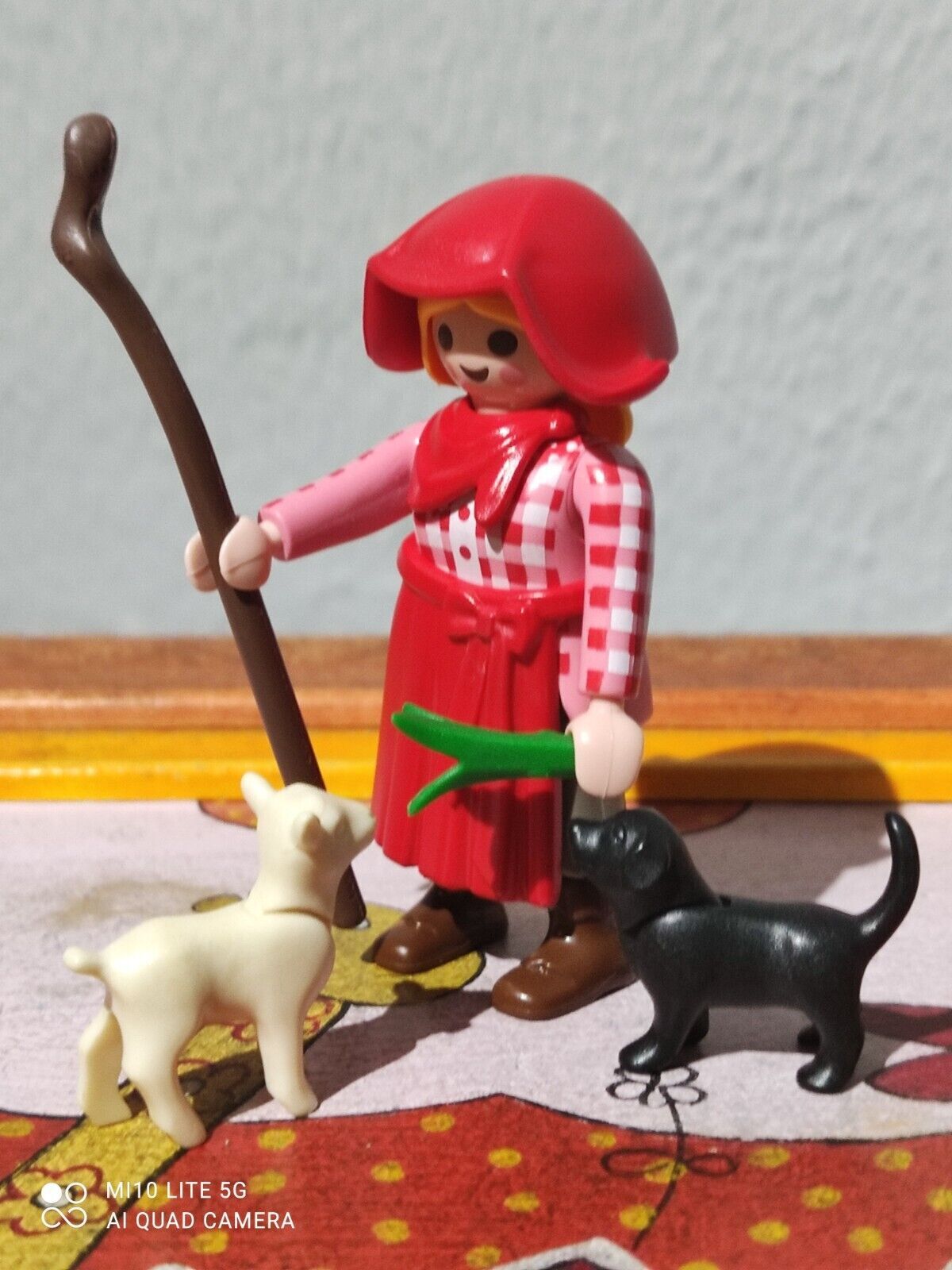 PLAYMOBIL FIGURES MEDIEVAL SHEPHERD MEDIEVAL SHEPHERDS BETHLEHEM FIGURE ...