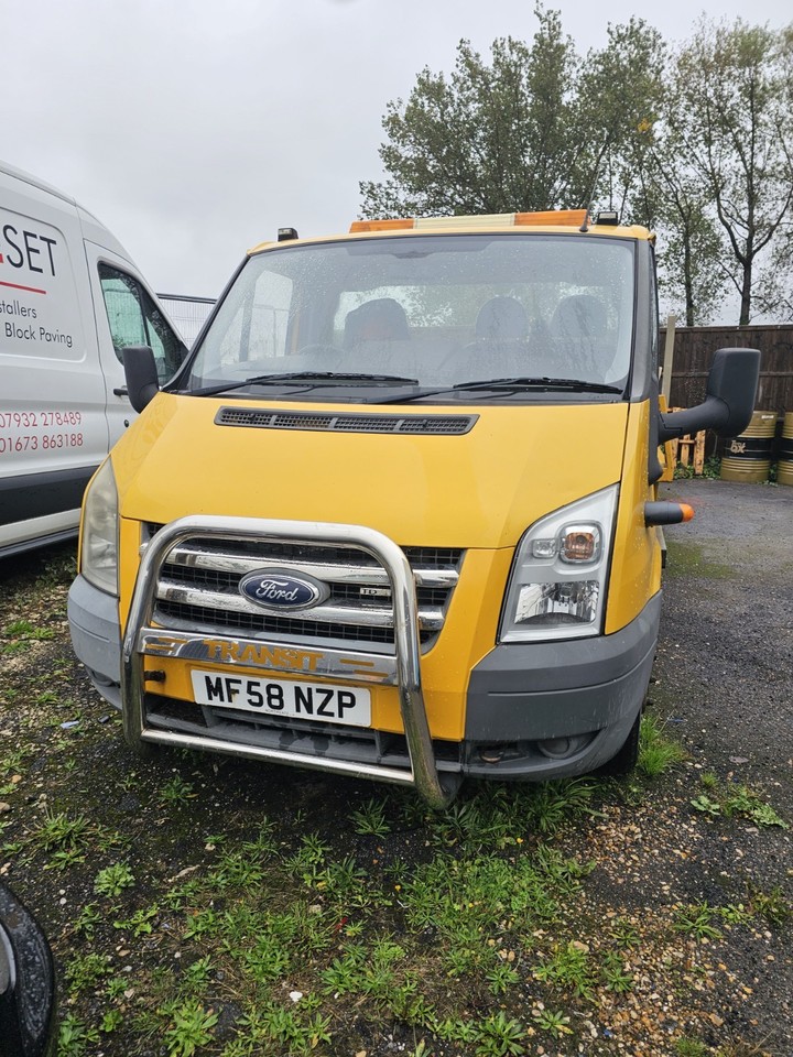 Ford Transit Recovery Truck New Mot Till Oct 2026 - No Advisories ...