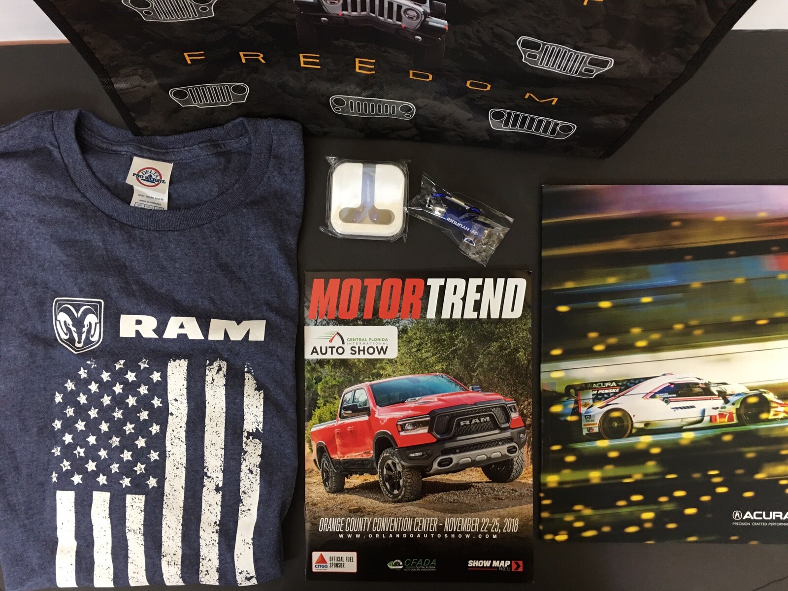 ORLANDO 2018 CAR SHOW SPECIAL W/ EARBUDS & LIGHT (HYUNDAI) DODGE RAM T ...