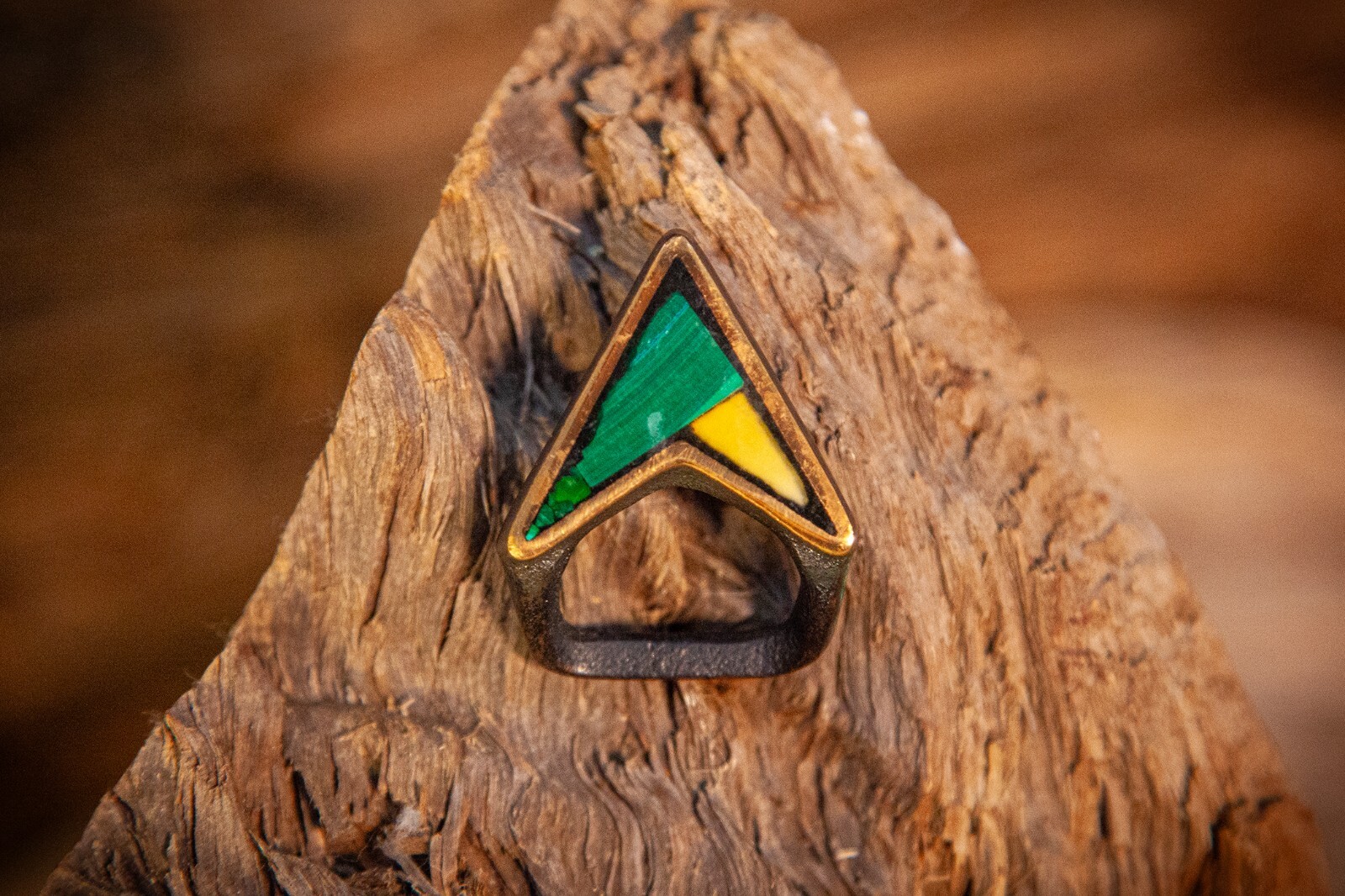 Rare Tech Ether Flying “V”– with green stone Malachit… - Gem