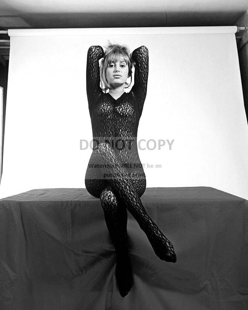 ACTRESS SUSAN GEORGE - 8X10 PUBLICITY PHOTO (DD418) | eBay