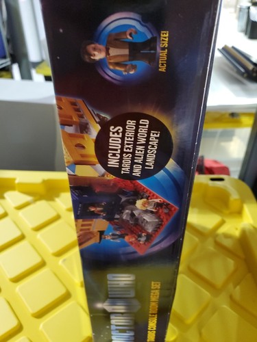New in Box Character Building - Doctor Who: TARDIS Console Room Mega ...