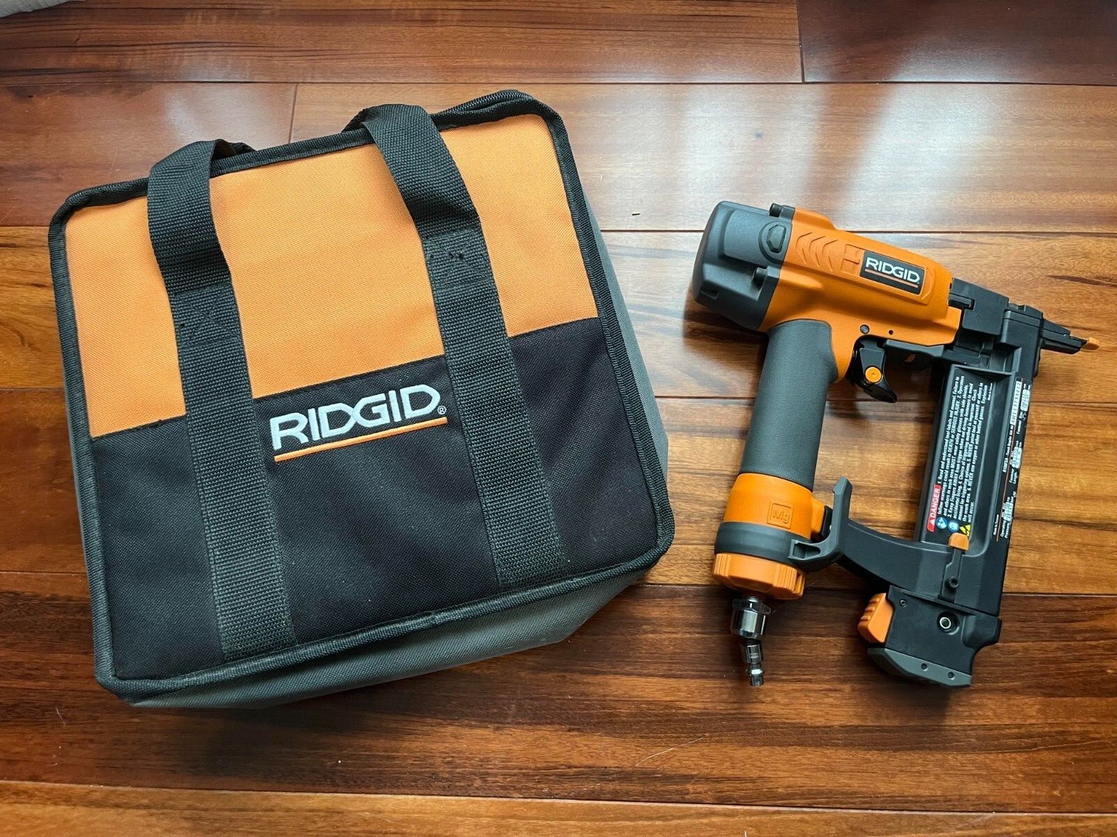 Ridgid R150SFA Finish Stapler 18 Gauge 1-1/2" with Soft Carrying Case ...