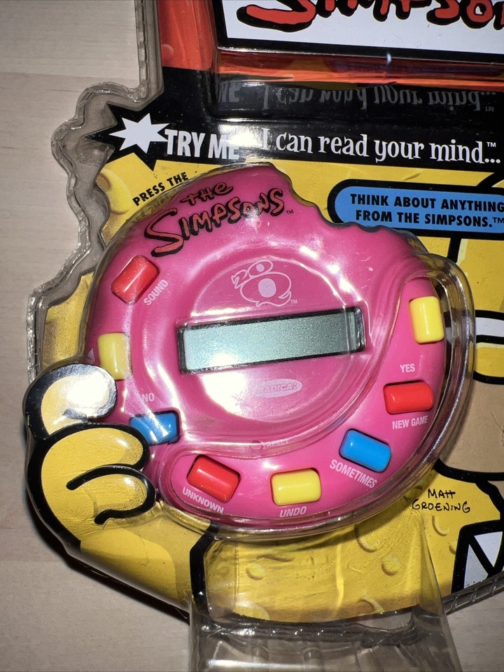 The Simpsons I Can Read Your Mind 20 Questions Radica Game Donut Shaped ...