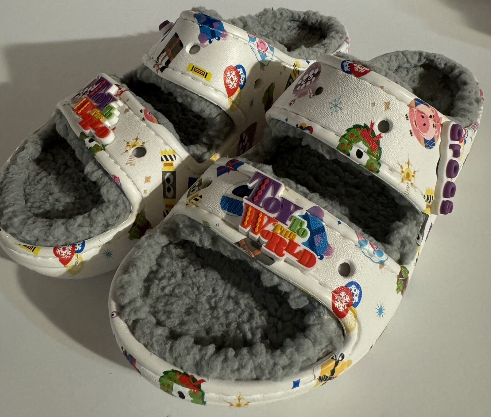 Crocs Cozy Slides Disney Pixar Holiday size M/4 W/6 - Gem