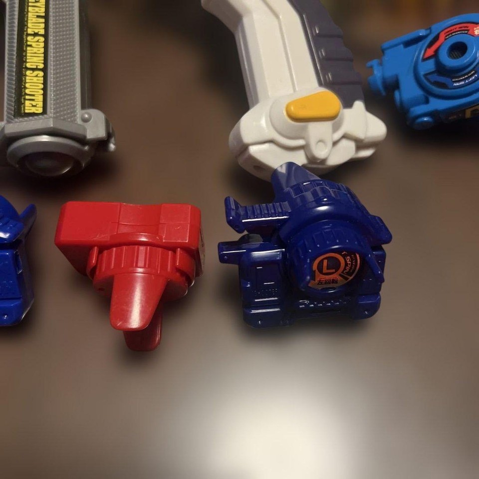 Beyblade Lot - 20+ Beyblades, Launchers, Winders & Parts - Original ...