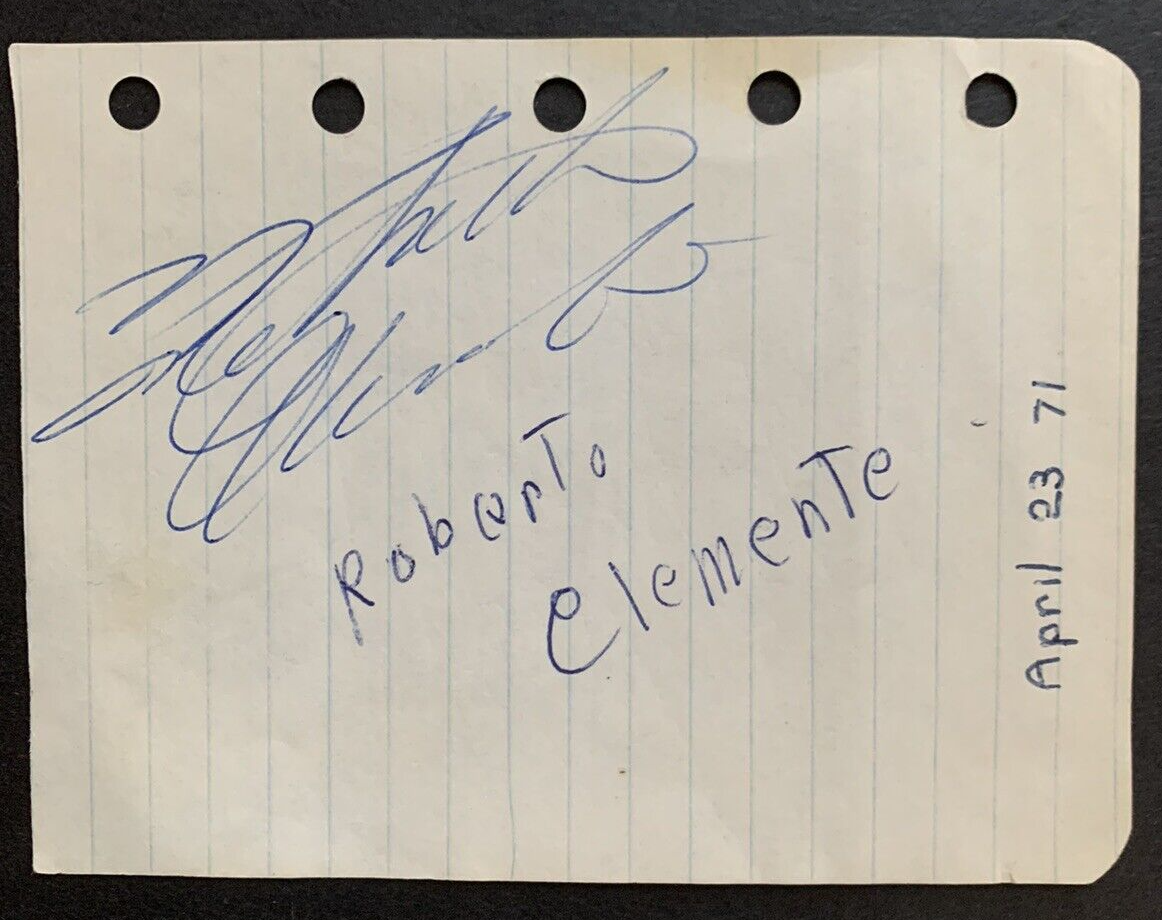 ROBERTO CLEMENTE (d.1972) Signed Autograph On 3x4 Paper From 1971 JSA ...