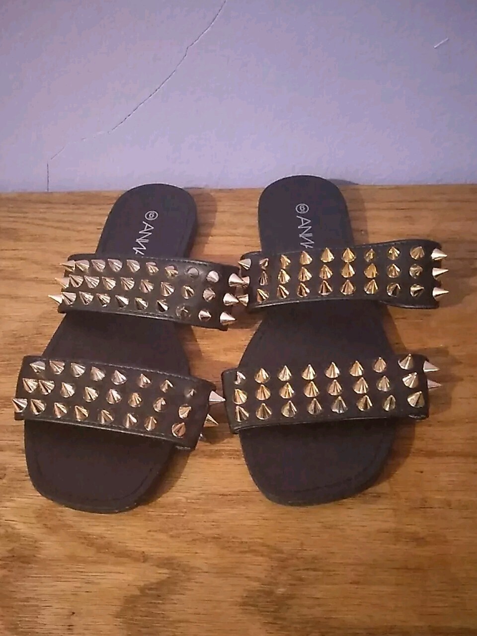 Black Gold Slip On Sandals Pyramid Spike Studs 6 goth punk ANNA | eBay