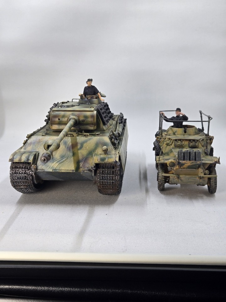 1/35 Built Panther Ausf. G + Sd.Kfz. 222 Scout Car WWII German Bundle ...