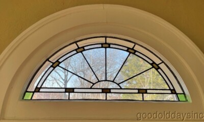 Pre-1900 - Arched Transom