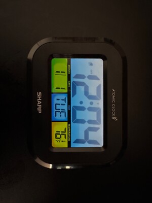 Sharp Atomic Digital Alarm Clock, Battery Operated Self-Setting Digital ...